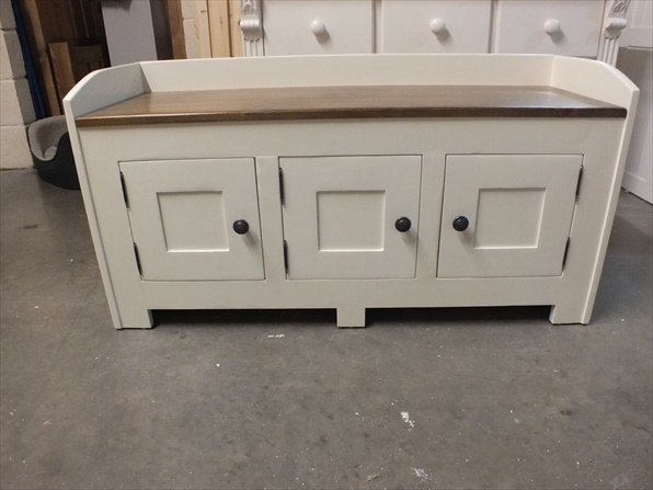 Buckingham Style Painted Hall Unit with Solid Pine Seat- F&B White Tie