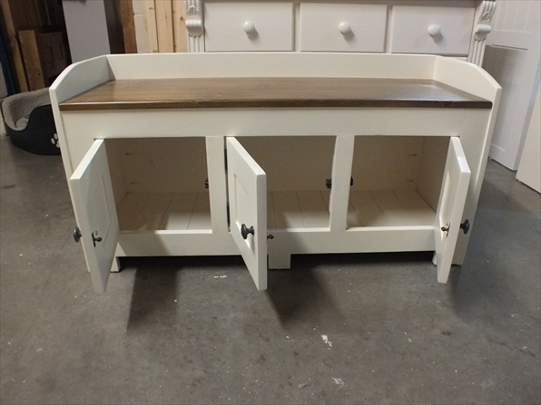 Buckingham Style Painted Hall Unit with Solid Pine Seat- F&B White Tie